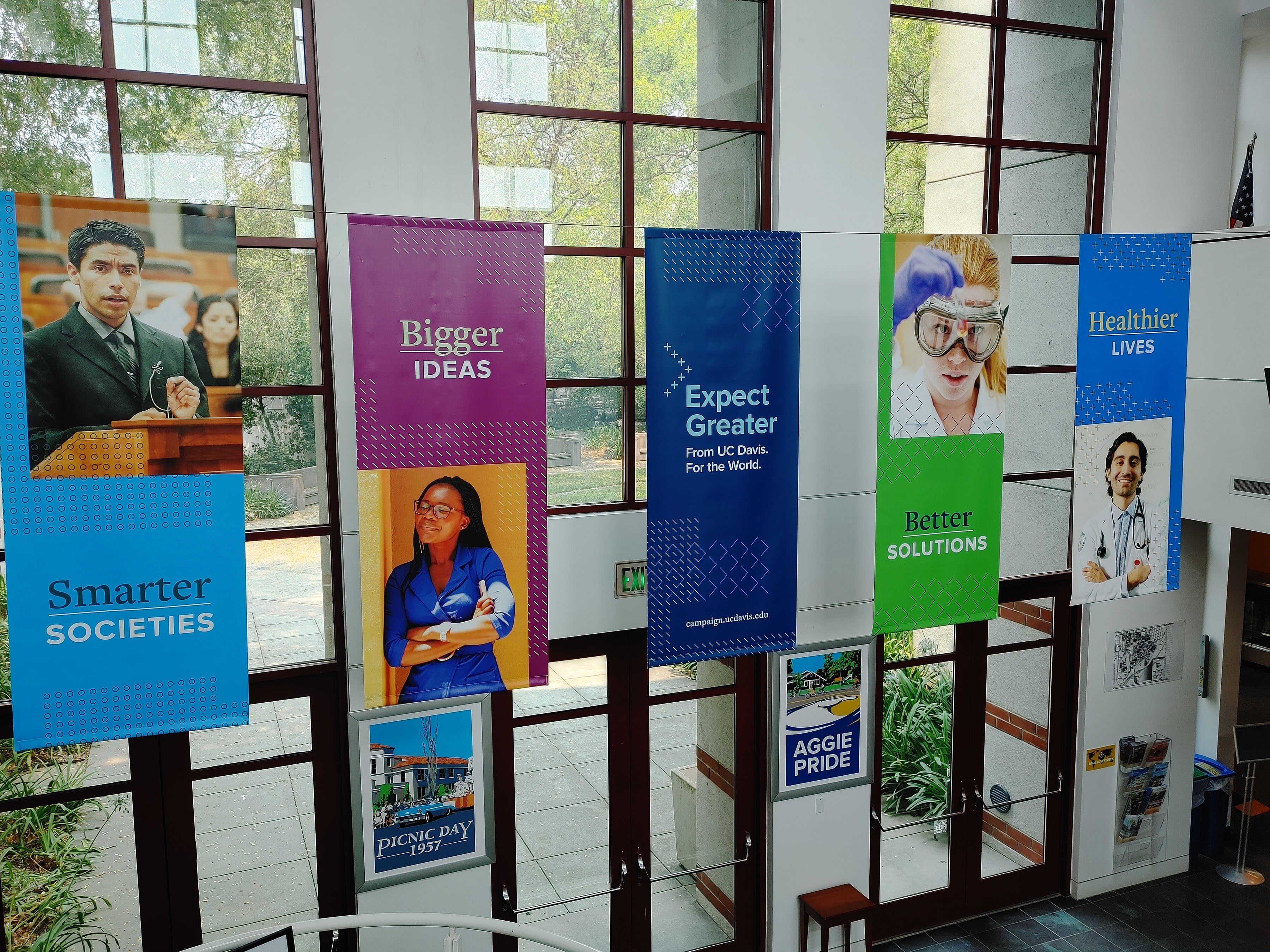 Hemming: Gaining an Edge of Banner Production